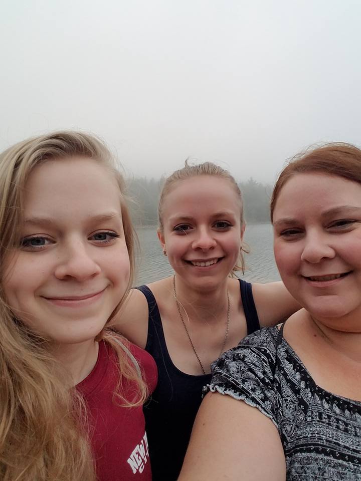 About – Rachel Strong